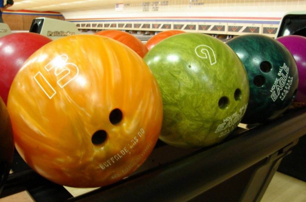 Chọn banh bowling như thế nào để có cảm giác tốt nhất?